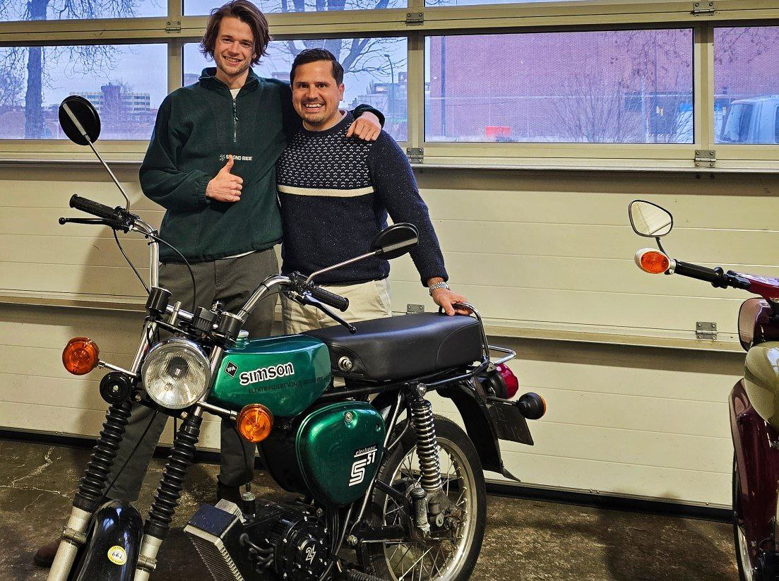 Zukunft trifft Kult: Area S51 und Second Ride elektrifizieren die Sims